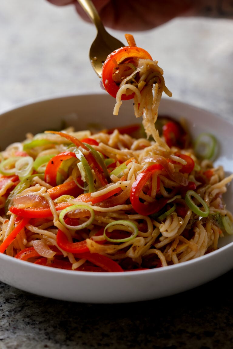 Vegetable Hakka Noodles - 1 Pot Indo Chinese language Noodles - Street ...