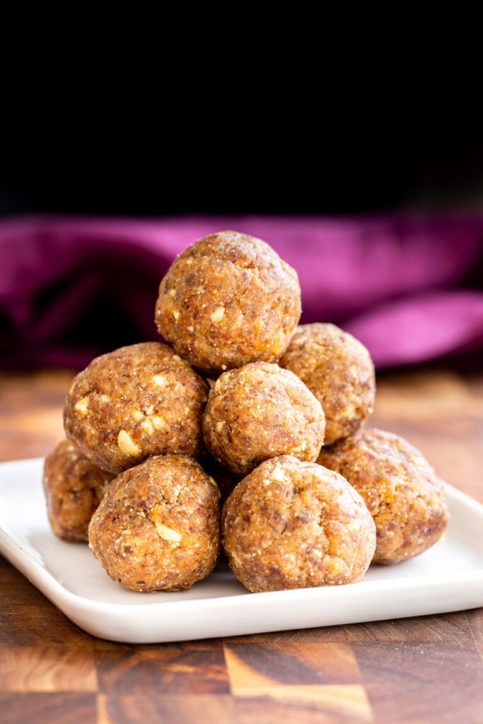 Vegan Whole Wheat Date Ladoo Recipe