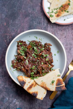 Ethiopian Inspired Mushroom Tibs Stir-Fry - Vegan Richa