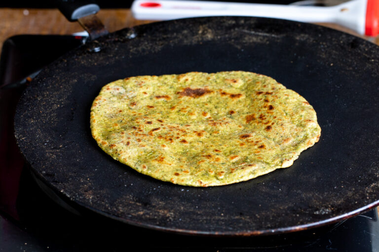 Masala Paratha (Spiced Indian Flatbread Yeastfree) - Vegan Richa