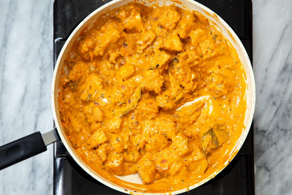 Vegan Lasooni Chicken curry - No tomato - Vegan Richa