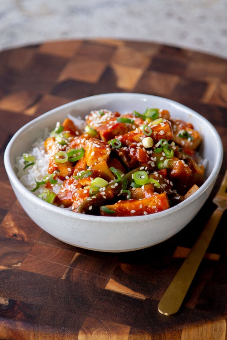 Tofu Stir Fry with Gochujang Sauce