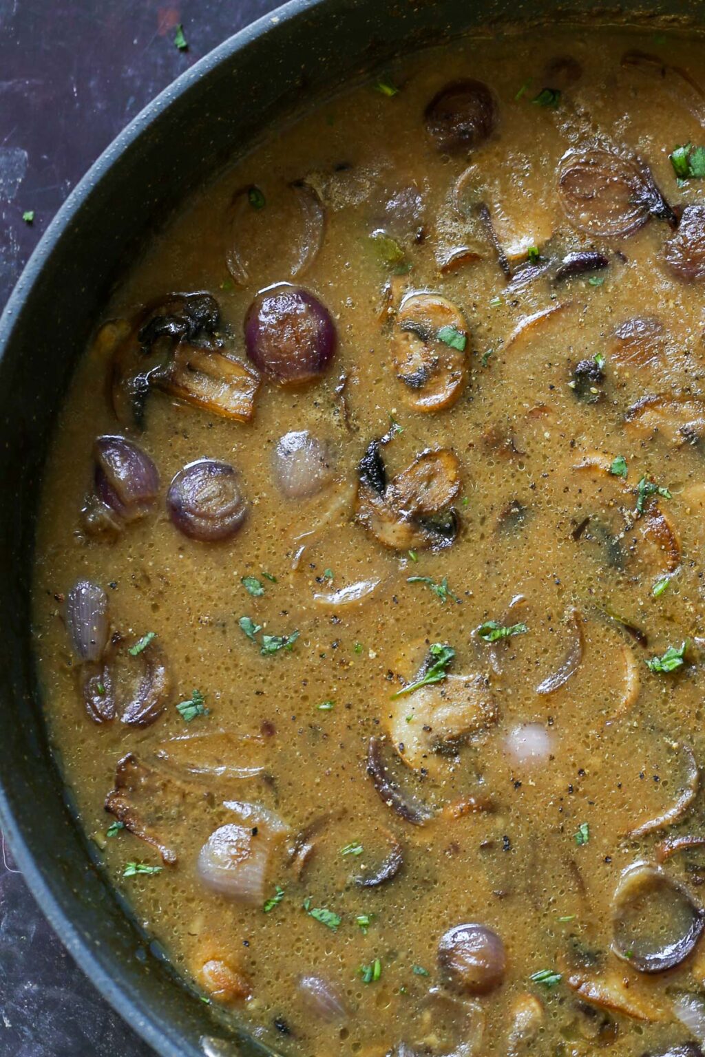 Vegan Mushroom Gravy (1 pan, 30 minutes)