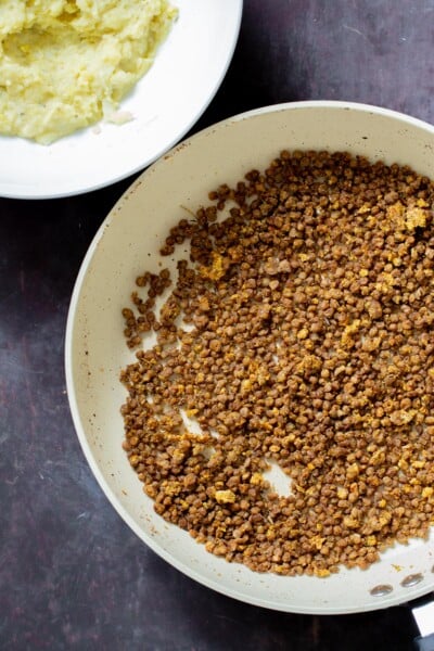 Popped Lentils with Mashed Potatoes