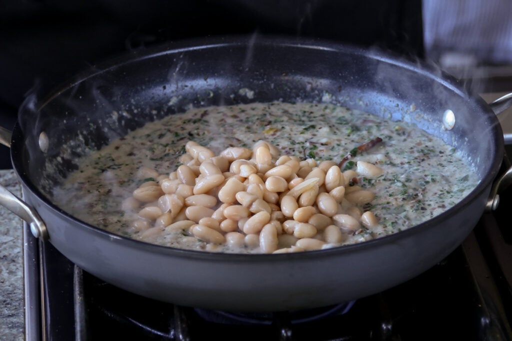 Kali Mirch Beans (Beans in Indian Black Pepper Curry Sauce)