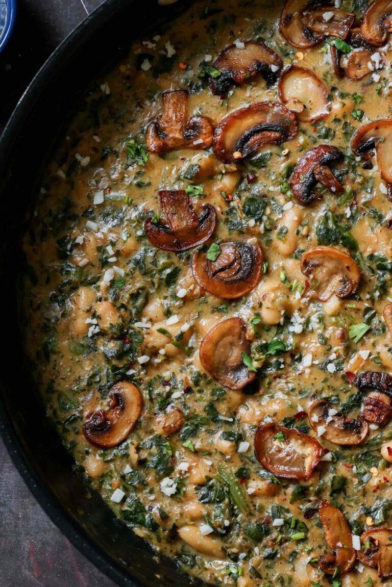 Spinach Mushroom Beans (1-pan, 30 minutes)